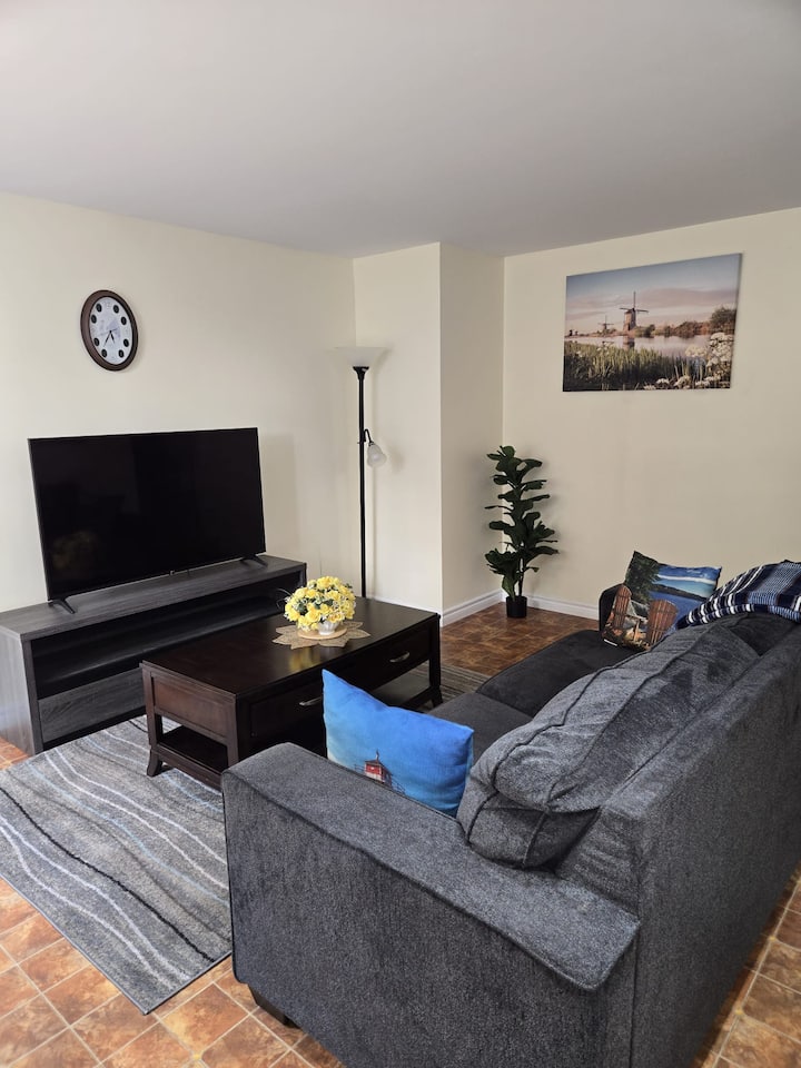 Cozy 2-bedroom Apartment. - Amherst