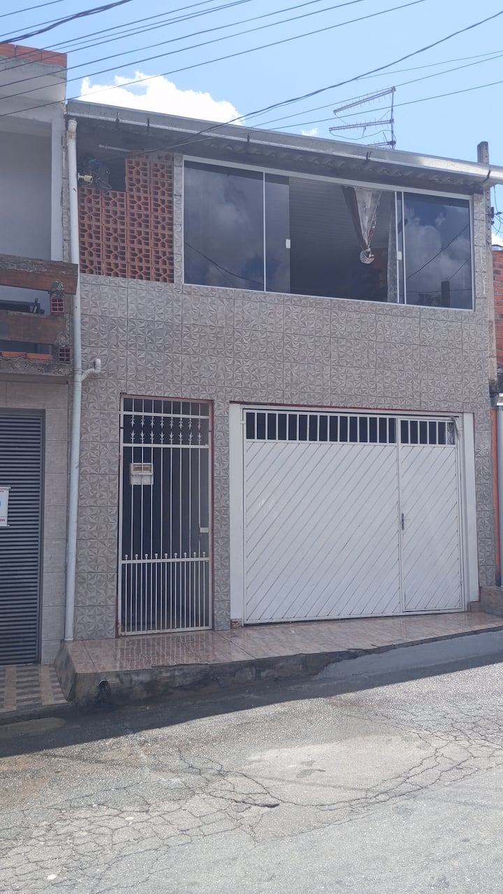 Casa Próx. Centro Em Itapevi - Hospedaria Jm - Itapevi