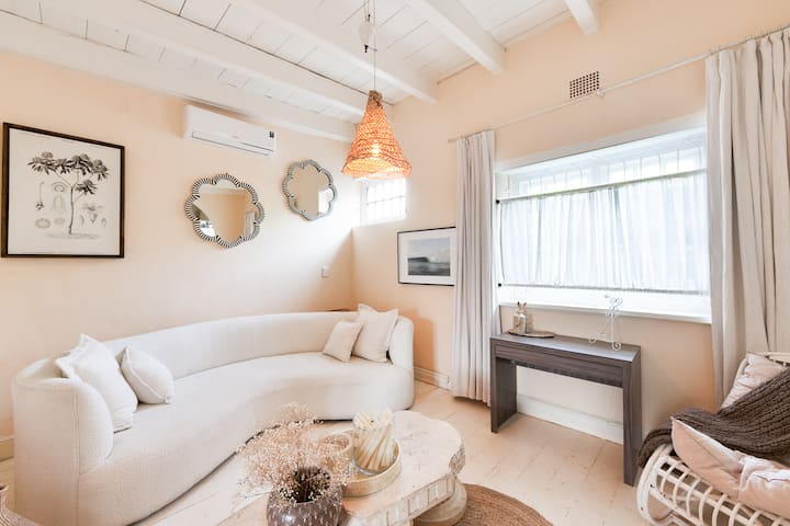 Tranquil 2 Bed Bo Kaap Villa - Cape Town