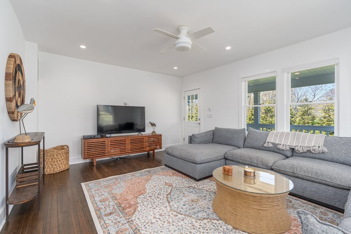 Updated Private Home - Cutchogue, NY