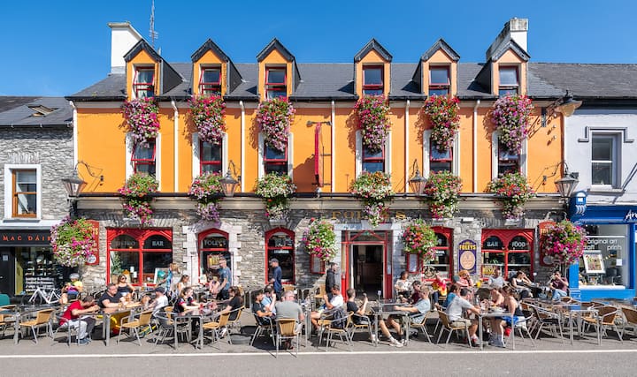 Foley's Guesthouse Room-3 Ppl-double & Single Bed - Kenmare