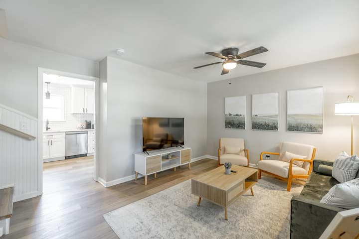 Modern Stylish Stay - Chattanooga, TN