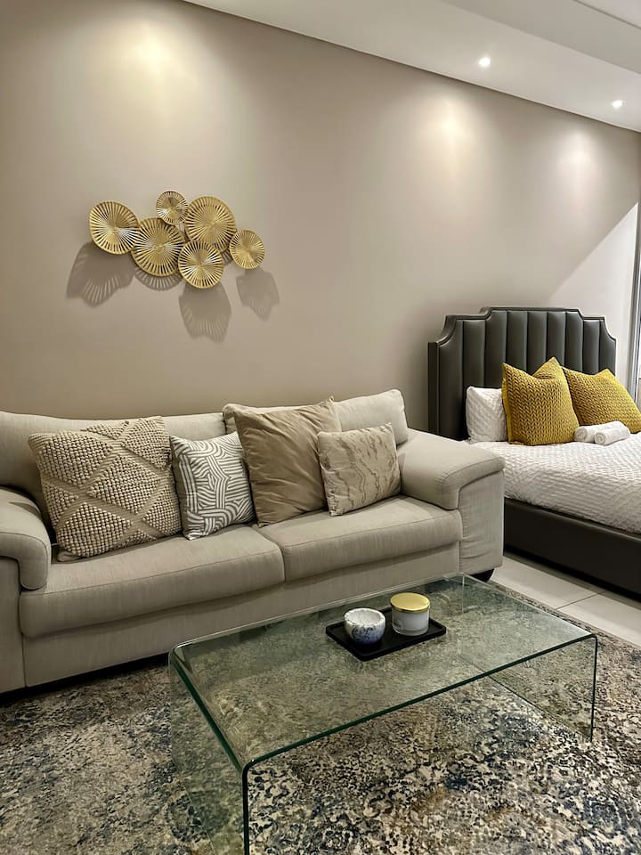 Menlyn Maine Luxury Golden Sands - Pretoria