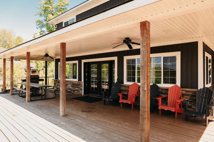 Sunshine Shores Waterfront Cottage - Algonquin Provincial Park