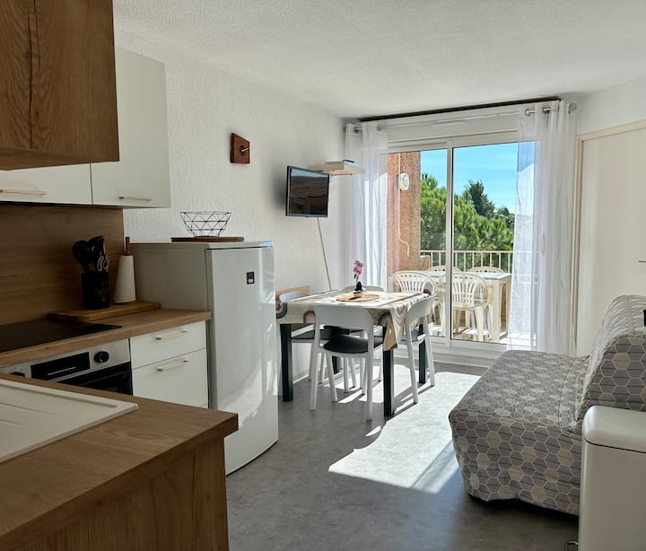 Nid Douillet En Bord De Mer - La Londe-les-Maures