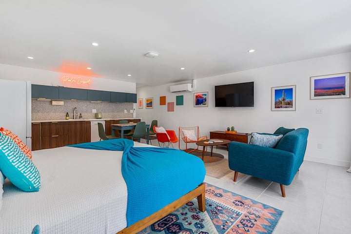 Mid Century King. Heated Pools. El Paseo. Pet Ok - Rancho Mirage, CA