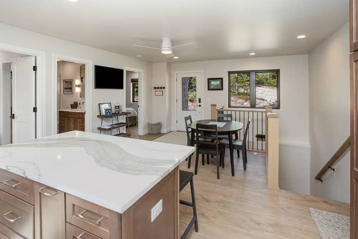 Guest House In The Chugach Mountains - Anchorage, AK