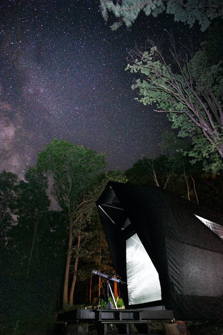 Riverfront, 360° Mountain Views, 80 Acres - Tent G - Montana