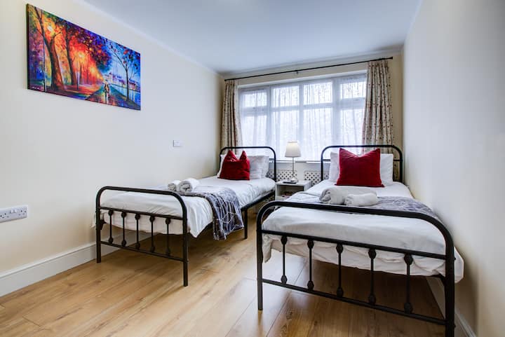 Cozy Twin Bed Studio-london - Enfield, UK