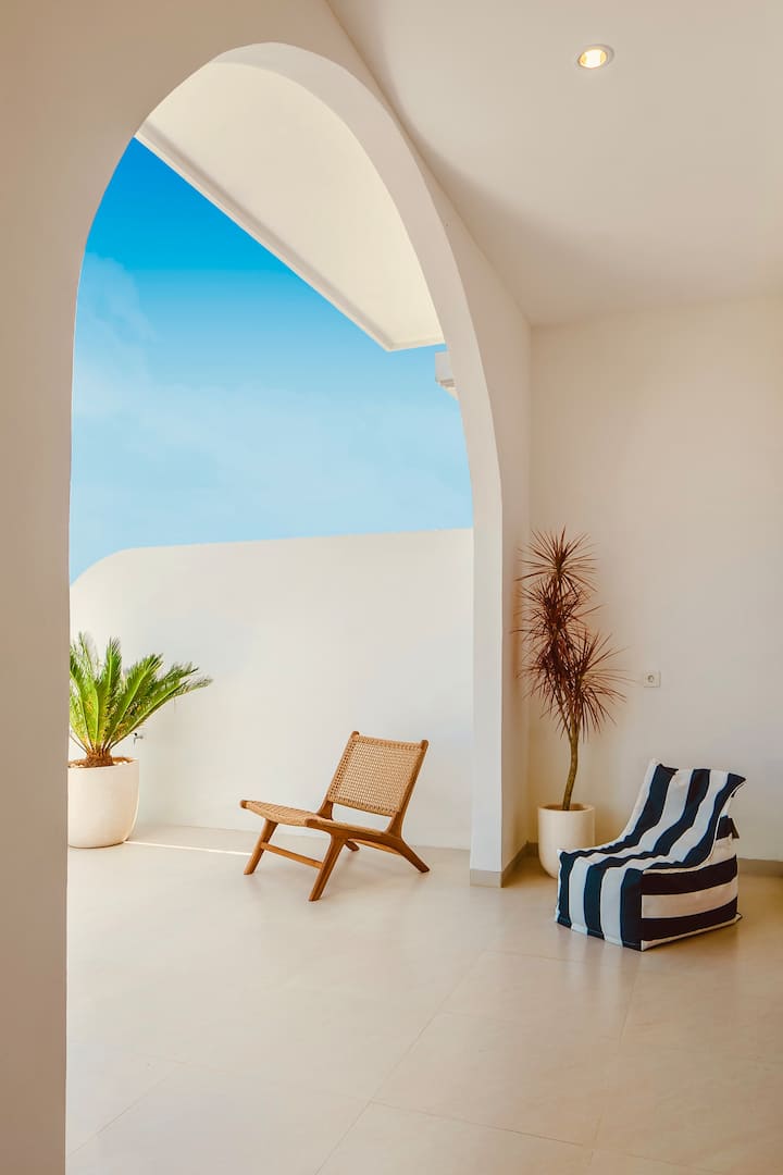 Cozy Brand New 3 Bdr Villa In The Heart Of Canggu - Canggu