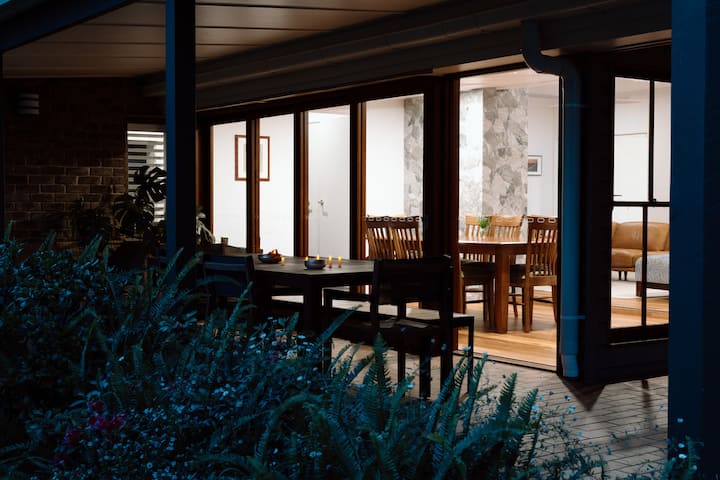 Hillside View W/pool Table-firepit+outdoor Dining - Maleny