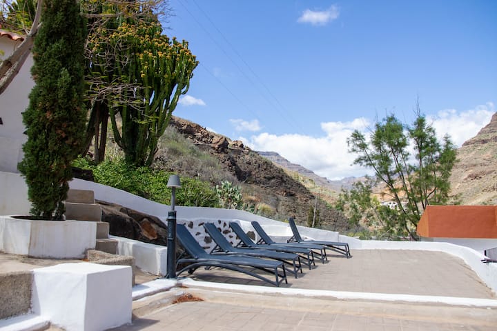Large En-suite In A Peaceful Finca - Playa del Inglés
