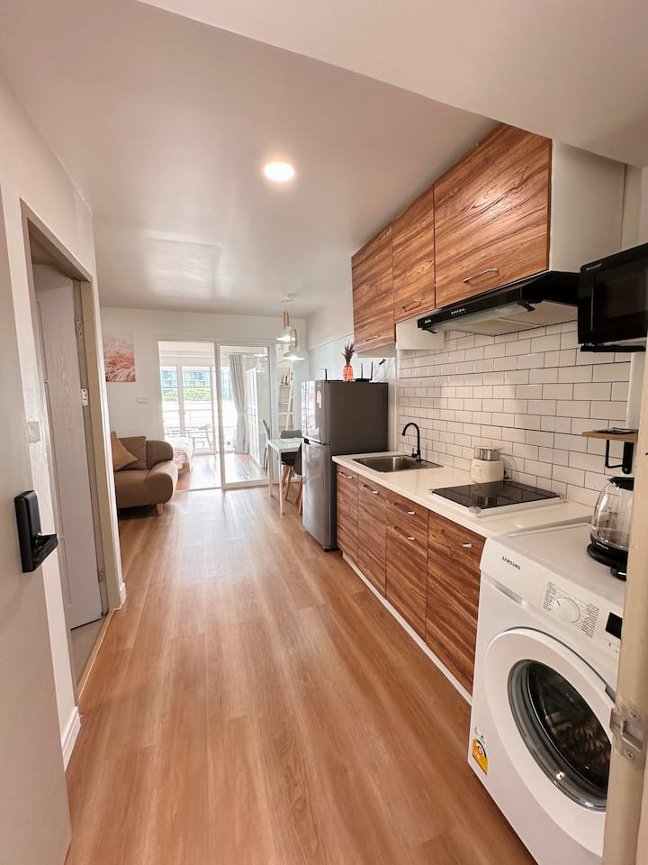 Scenic Mountain Balcony: Comfort With A View - Chiang Mai