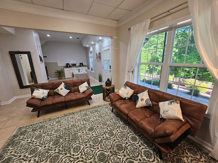 New Cottage Style Basement Home In Lawrenceville - 勞倫斯維爾