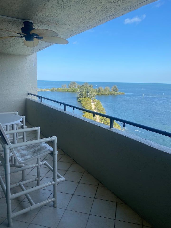 Seas The Day - Hudson, FL