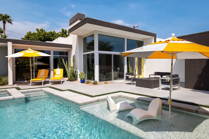 Desert Oasis Getaway (Id 042256) & Amazing Views - Palm Springs, CA