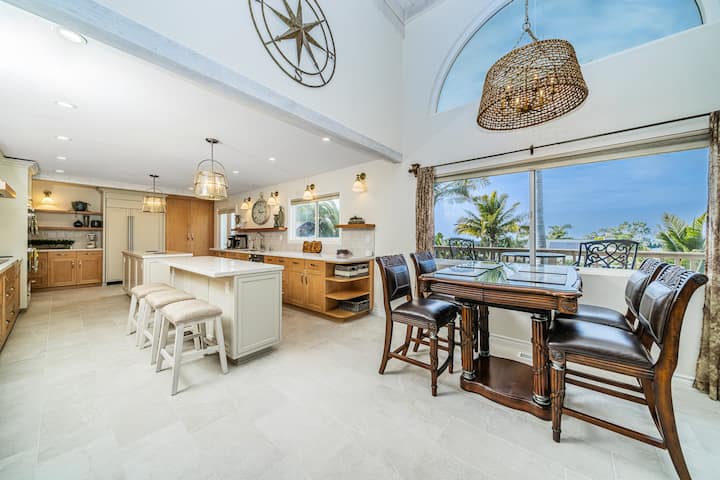 Spacious Hillside Home With Ocean Views - Oceanside, CA