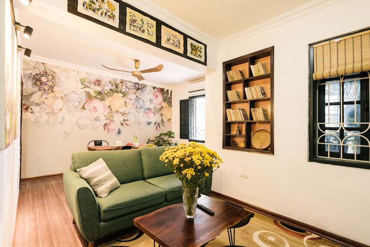City View, 2br, Balcony,peaceful - China