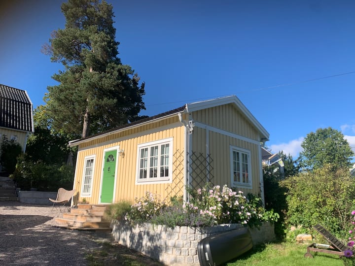 Charmig Gäststuga Nära Pendeltåg-13 Min Till Sthlm - Stockholm