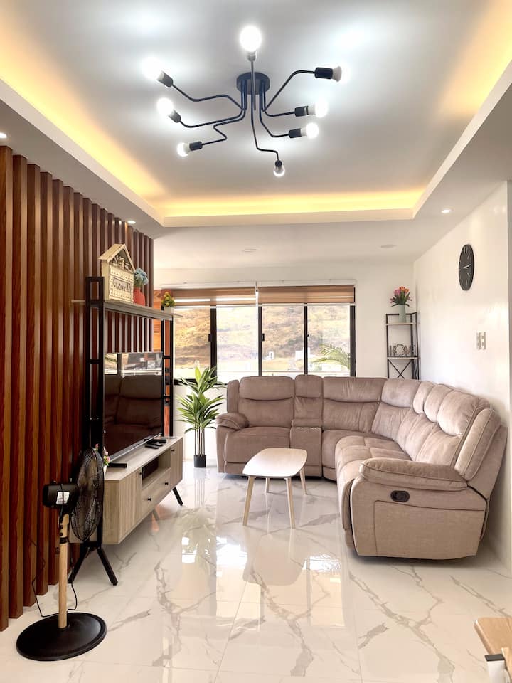 Sierra Bay View Jacuzzi Overlooking Roofdeck - Angono