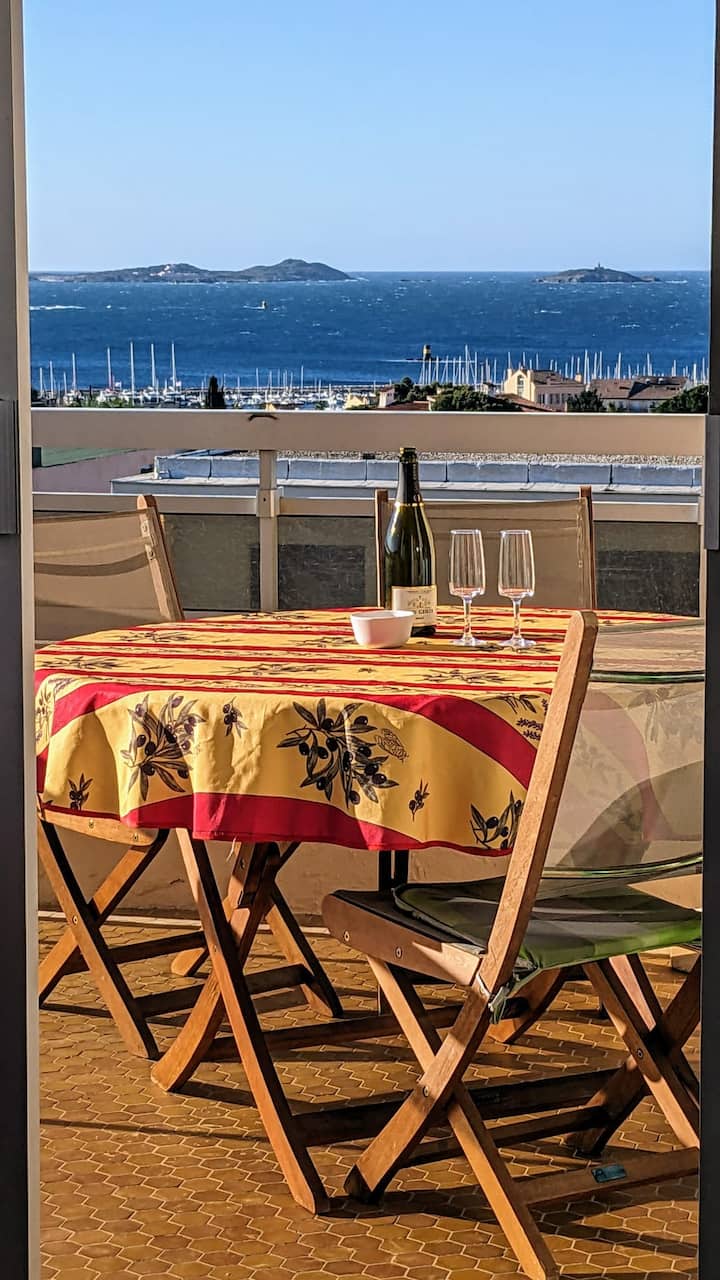 Belle Vue Mer, Proche Gare Et Centre Ville - Bandol