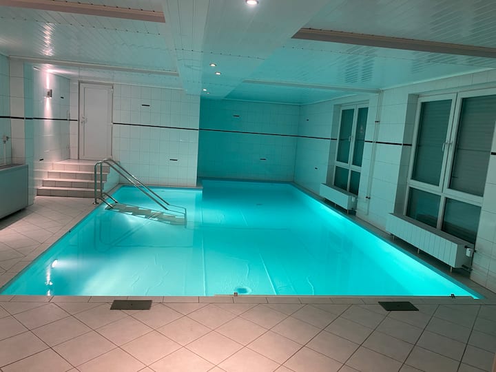 Kleines Appartement Mit Pool - Neu-Isenburg