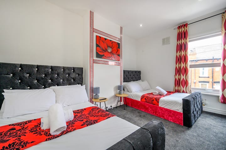 *A23s* For Your Most Relaxed & Cosy Stay + Parking - Leeds