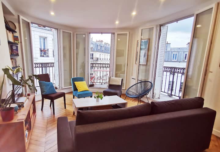 Spacious & Bright Flat With A Balcony - Porte de Saint-Ouen