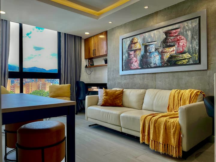 Step Into Style! - Medellín