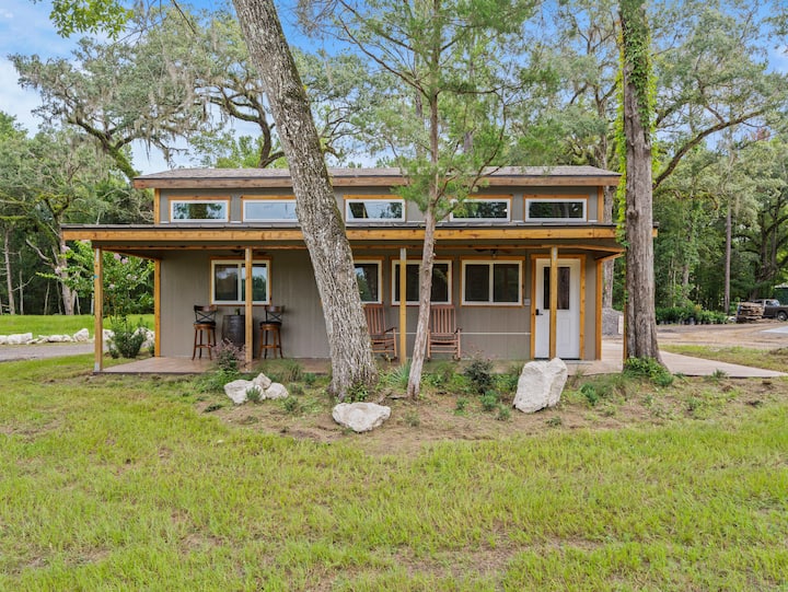 Cabin 2 Moo Ridge Lakefront Farm Of Dreams - Moody Lake, FL