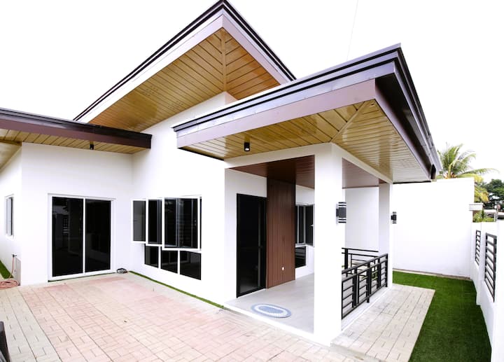 The Minimalist Haven - Philippines