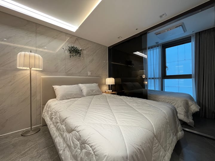 강남 럭셔리 1룸 2베드 (Q+s) - Seoul