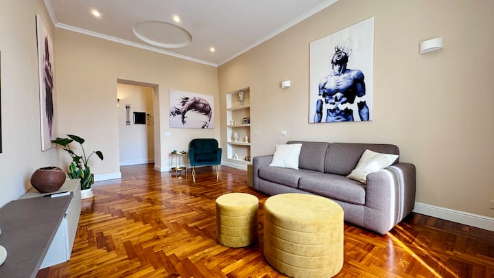 Luxury & Spacious Apartment - Stunning City View - Nettuno