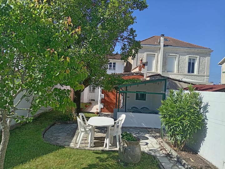 Maison Familiale 4 Ch, Jardin Clos Et Plage à 300m - Royan