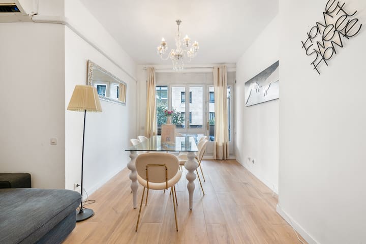 Big Central Barcelona Flat4br For 7 - Barcelona