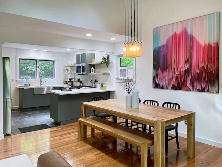 Garden Villa | Hot Tub + Holidays + Fire Pit - Narrowsburg, NY