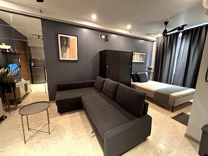 Themed Studios At Hiranandani Thane- London - Thane