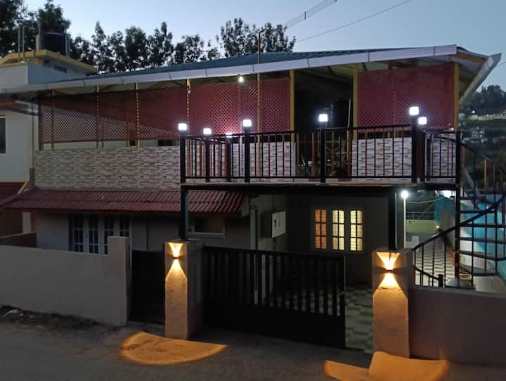 La Siesta - Family Suite 1 - Ooty
