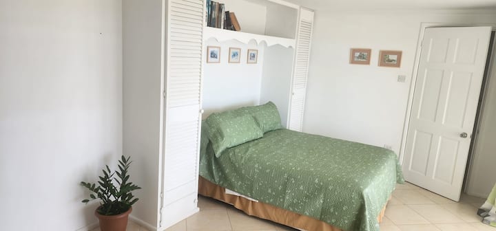 #3 Eastry Gardens - Cozy 1br Studio W/ Ocean View - Barbados