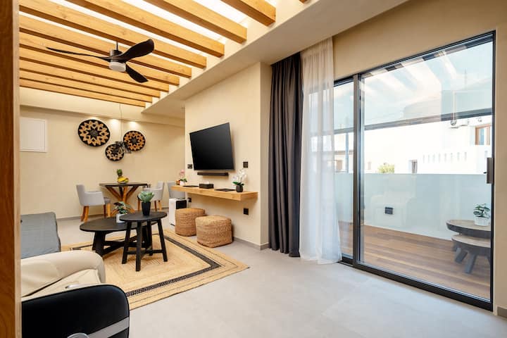 Legato Wellbeing Spa Suite Roof Top Private Pool - Naxos