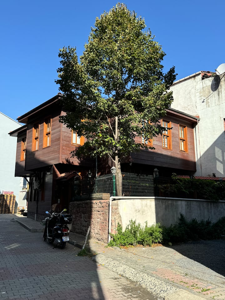 Dublex - Quiet Street - Close To Historical Areas - Istanbul