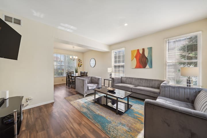 Plainfield Rental - Metcalf Ct - Joliet, IL