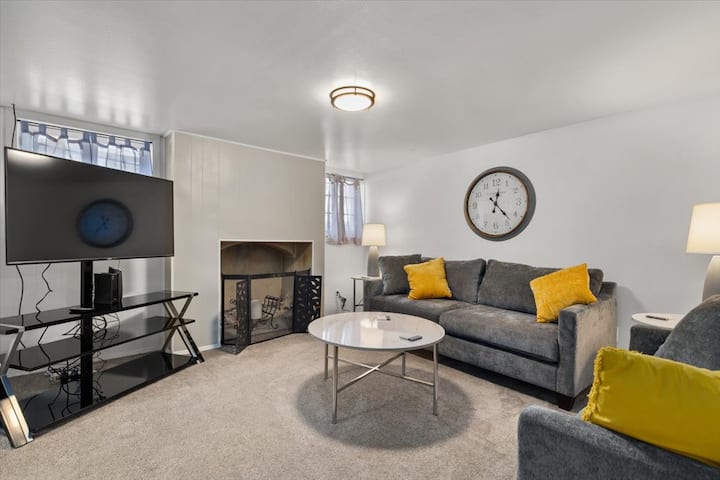 Cozy Downtown Billings Home - Unit B - 比靈斯
