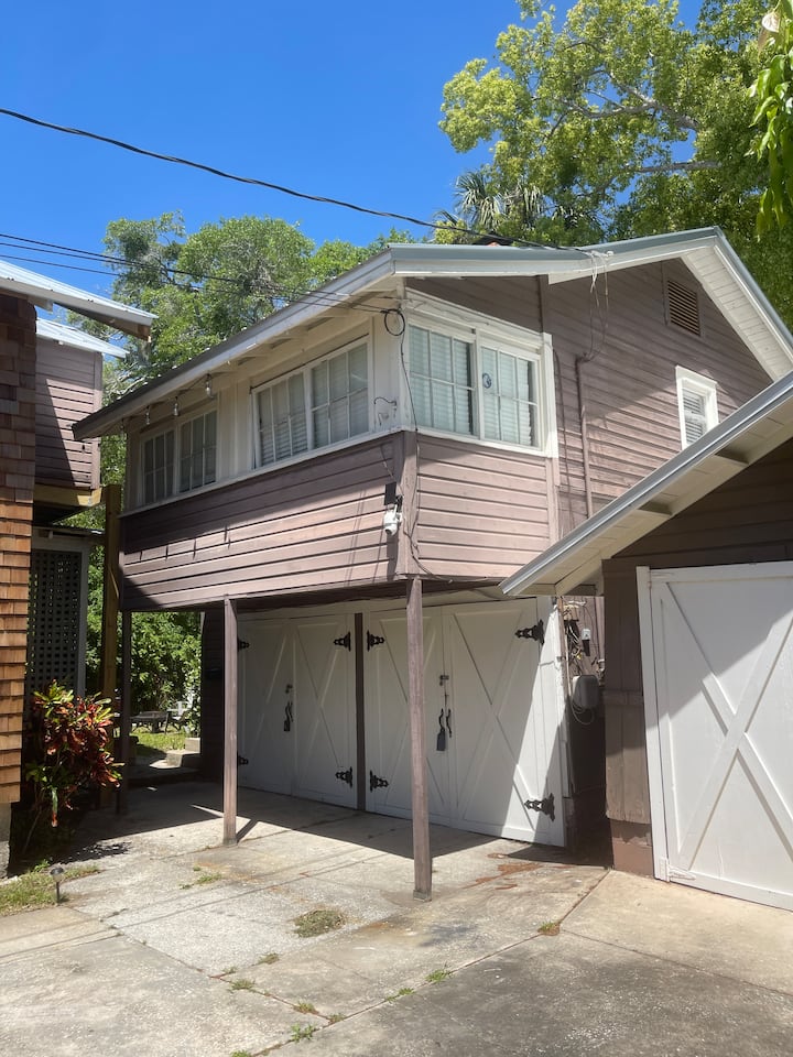 Cozy St. Aug Apt Walk To Attractions 3 Mi To Beach - St. Augustine, FL