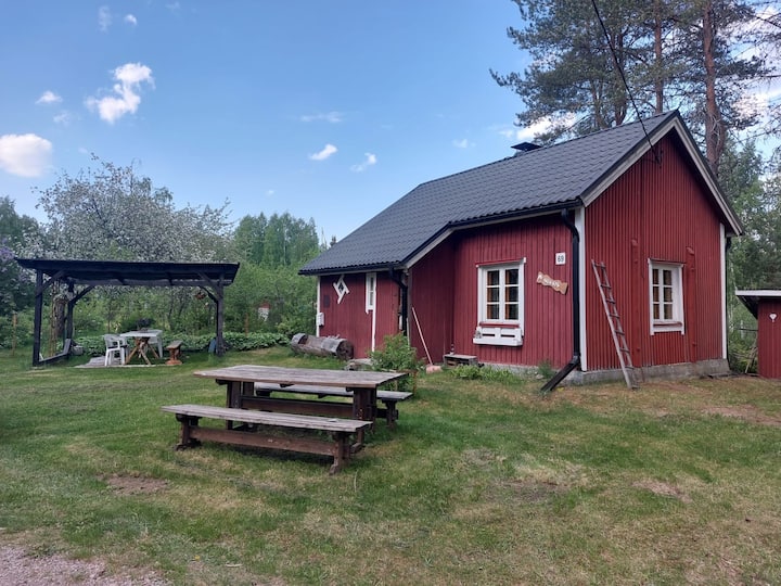 Vuokrataan Pieni Mummonmökki Lähellä - Kouvola