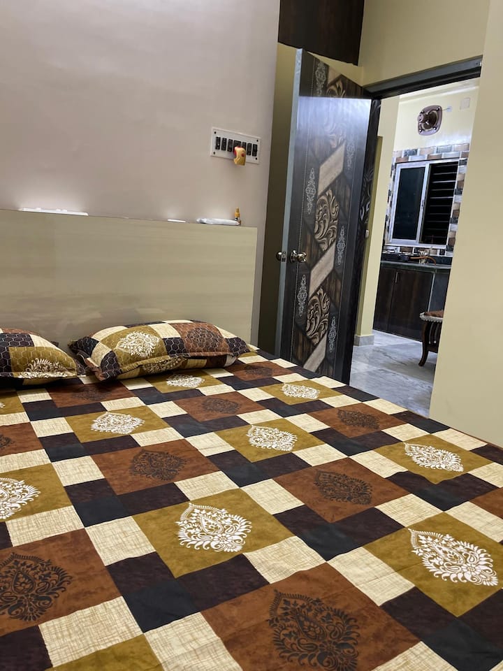 Brand New Flat 1st Floor Netaji Nagar, Tollygunge. - Howrah