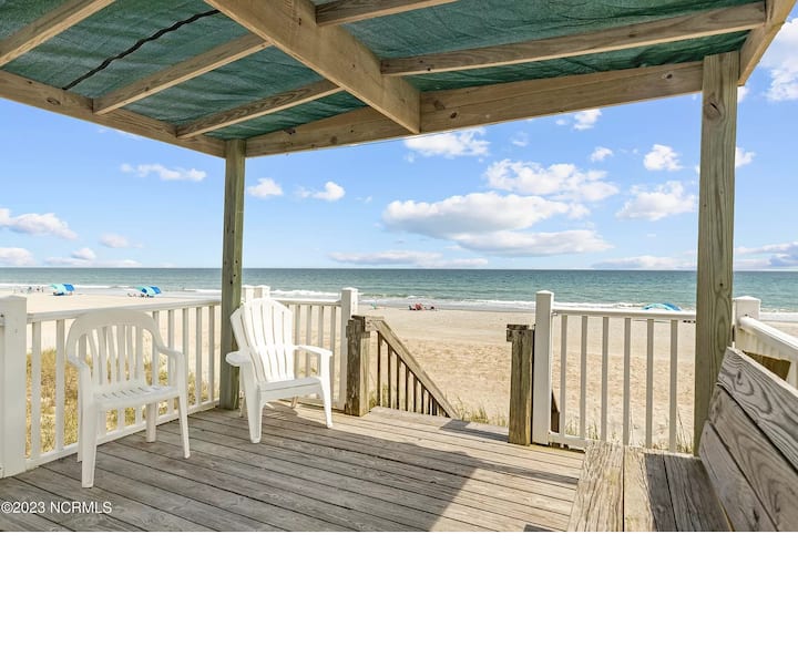 Oceanfront Duplex West 4 Br 3 Ba - Emerald Isle, NC