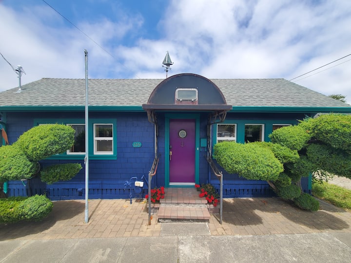Mermaid's Manor - 30 Day Minimum - Eureka, CA