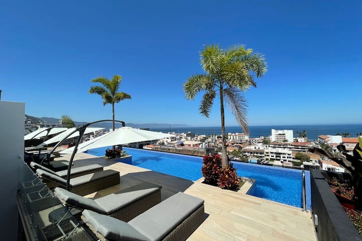 Luxury 1br W/ King Bed & Heated Rooftop Pool - México