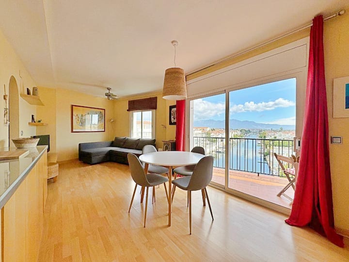 Bel Appartement Avec Vue Sur Le Canal - Empuriabrava